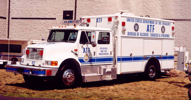 copcar dot com - The home of the American Police Car - Photo Archives