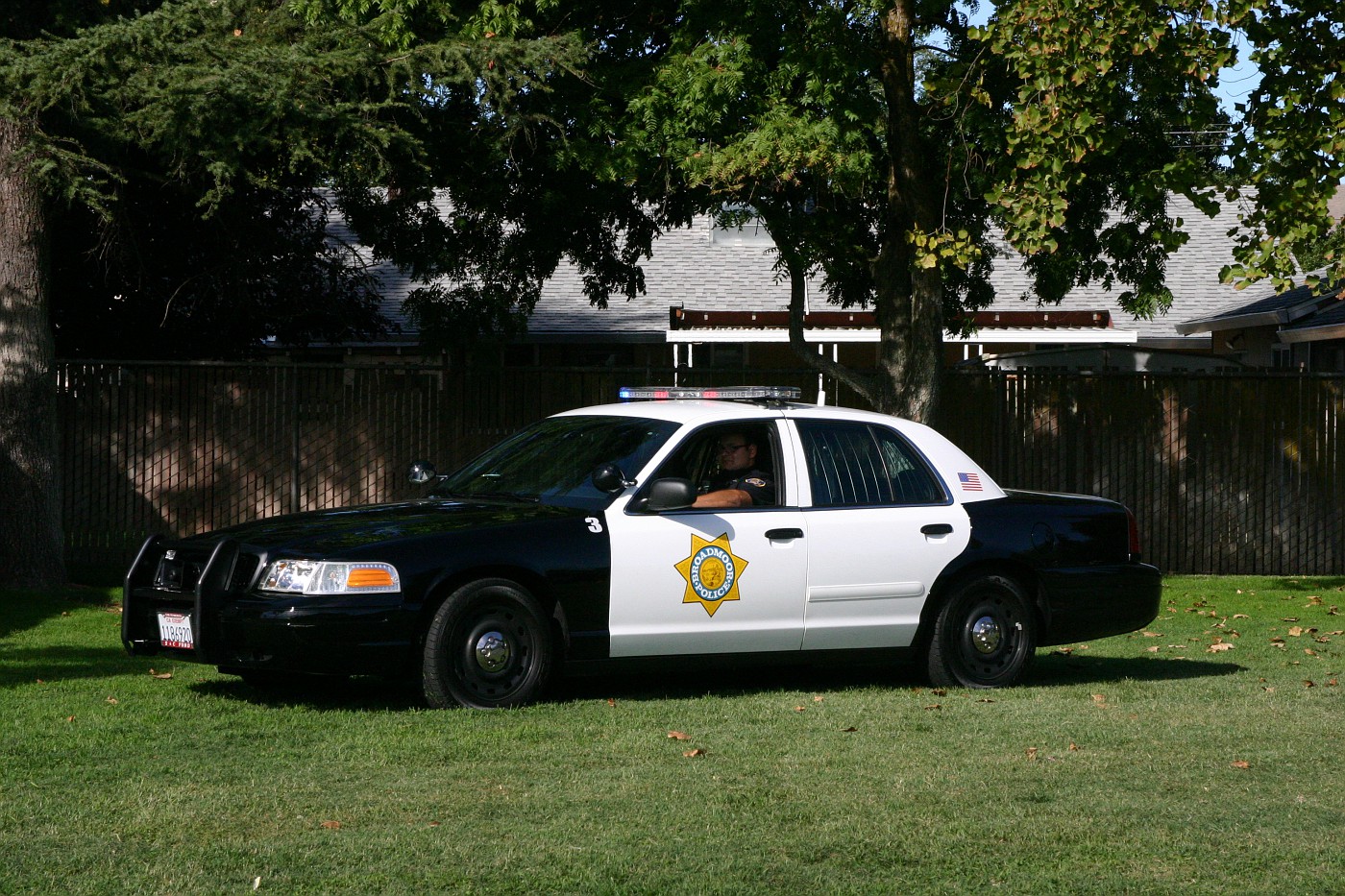 copcar dot com - The home of the American Police Car - Photo Archives