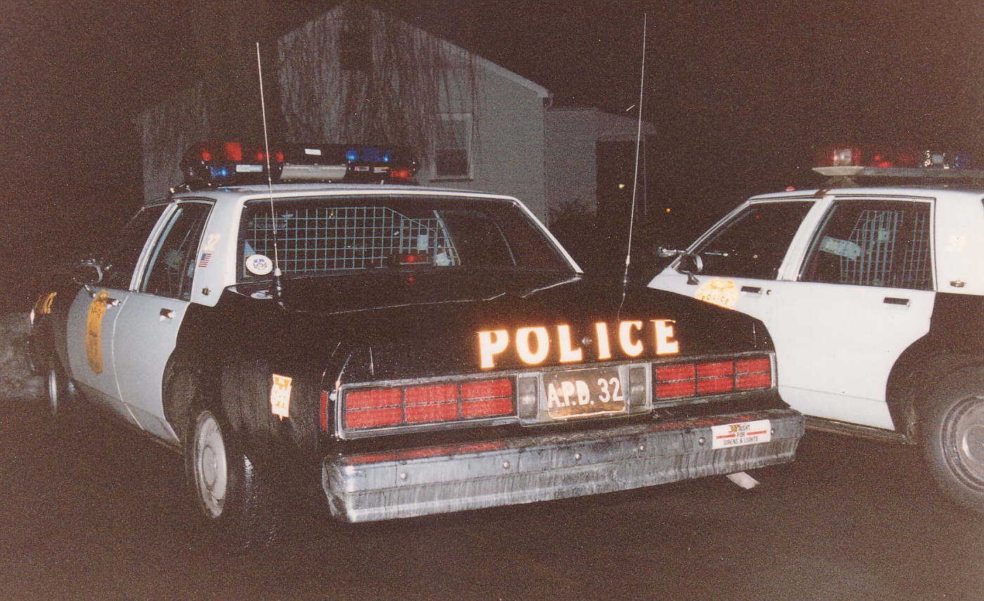 copcar dot com - The home of the American Police Car - Photo Archives