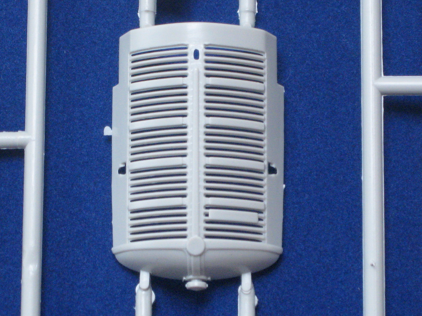 Photo: detail radiator gril | 2402 Bedford 'OSBT' Tipper Emhar 1-24 ...