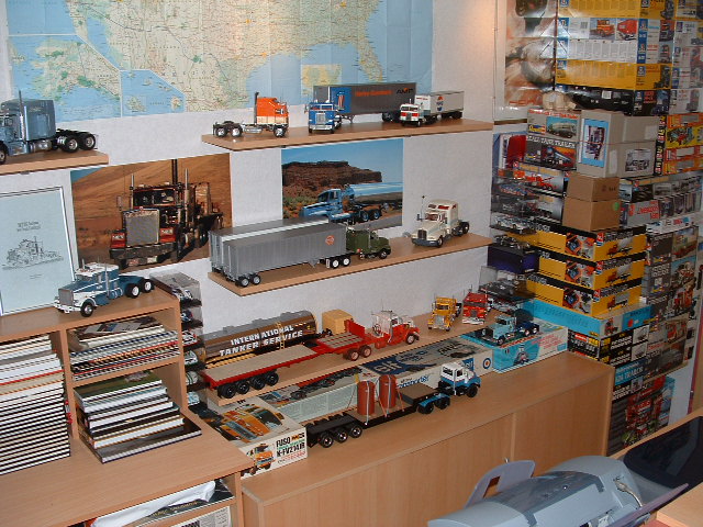 Photo: My build kits | Old hobbyroom and kits Nov 2003 album | Dutch ...