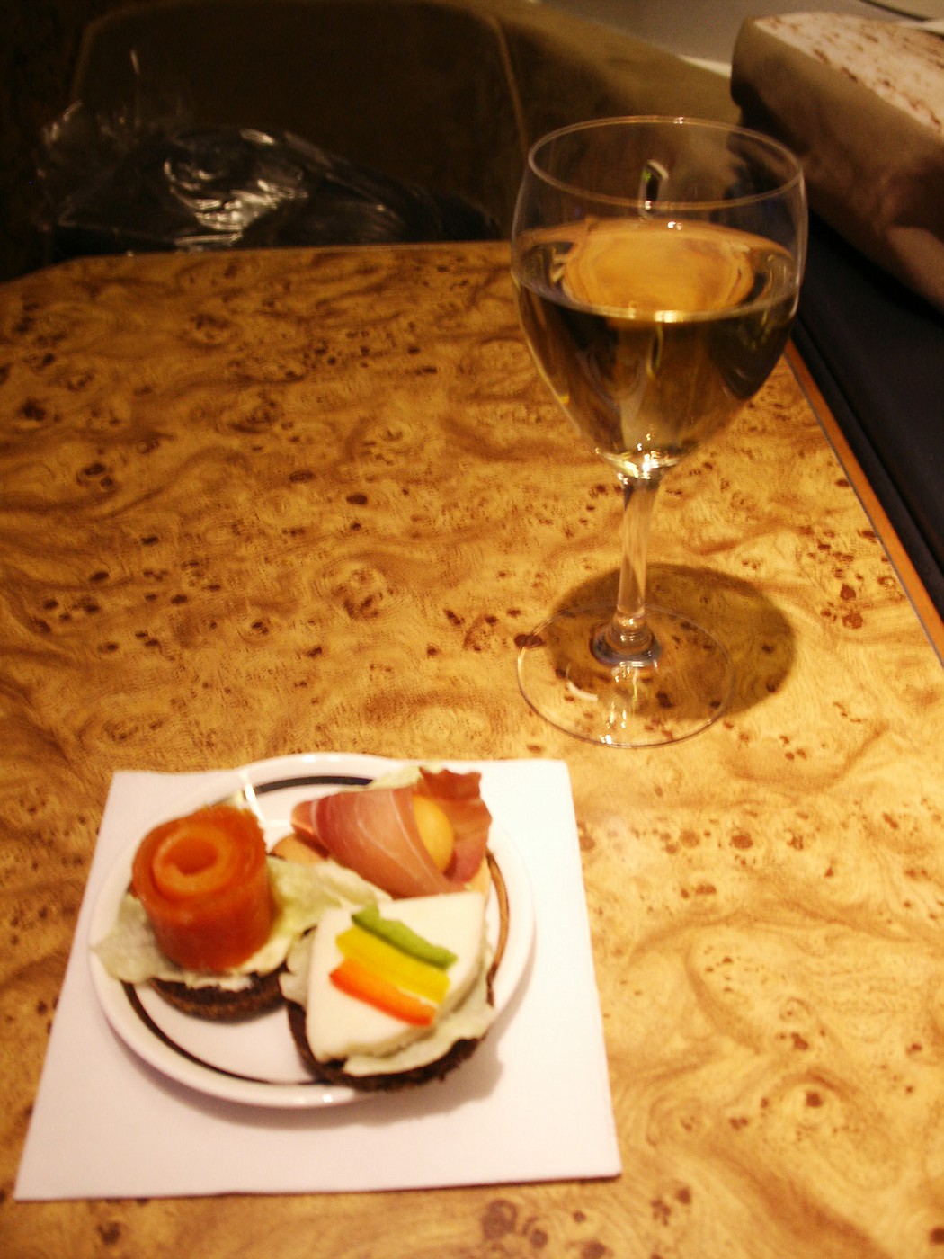 BRITISH AIRWAYS First Class Canapes SIN-MEL | Fotki.com, photo and ...