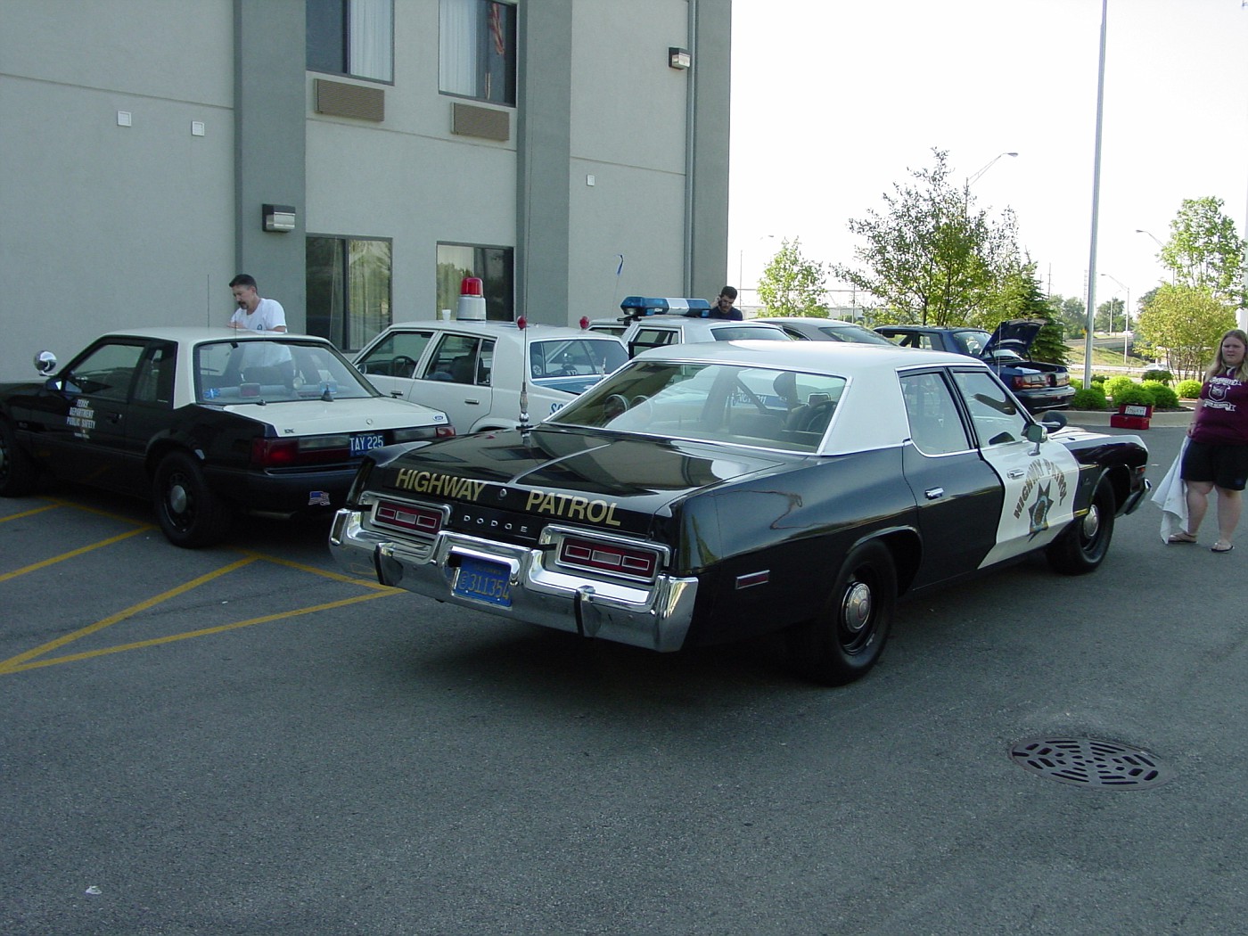 copcar dot com - The home of the American Police Car - Photo Archives