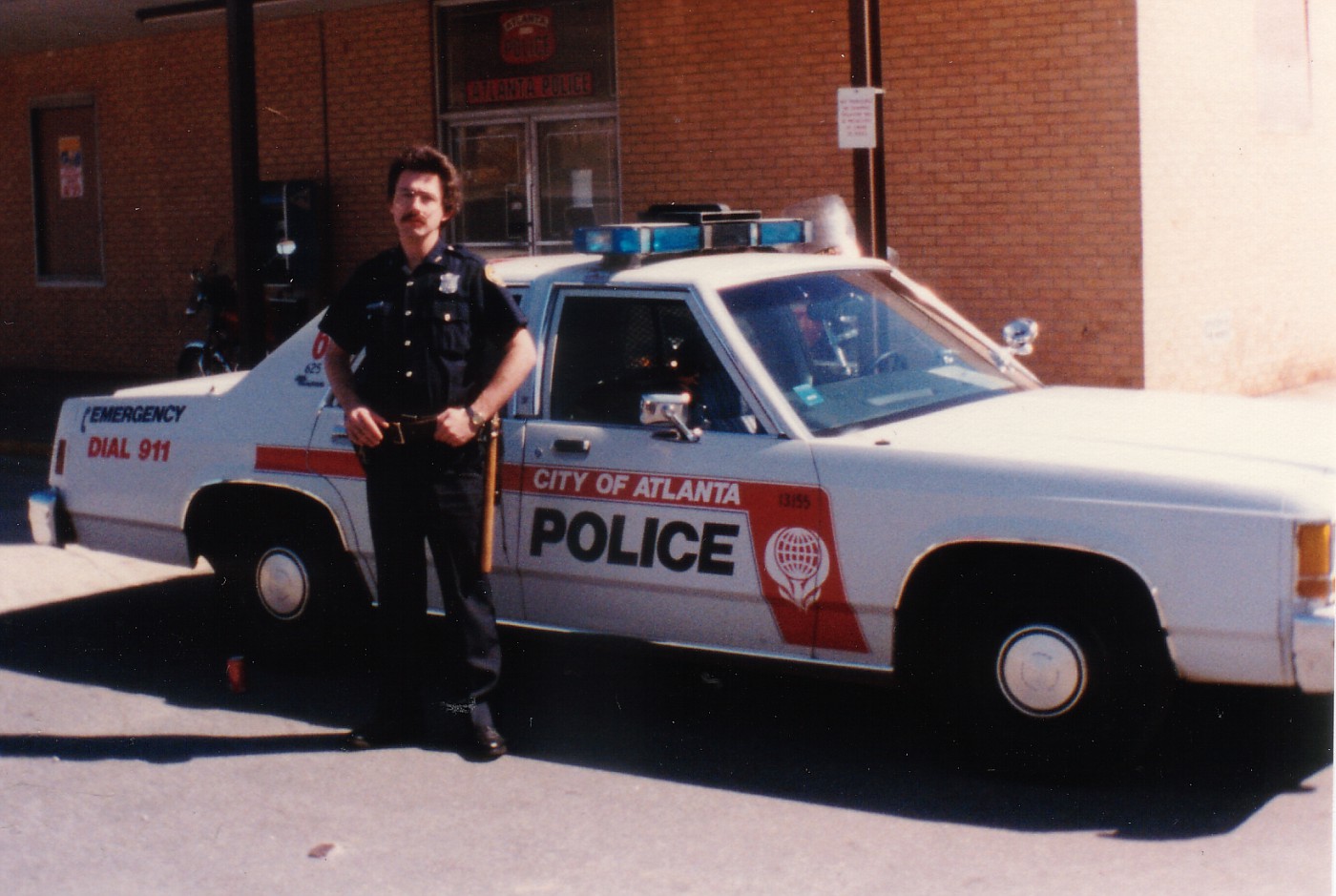 copcar dot com - The home of the American Police Car - Photo Archives