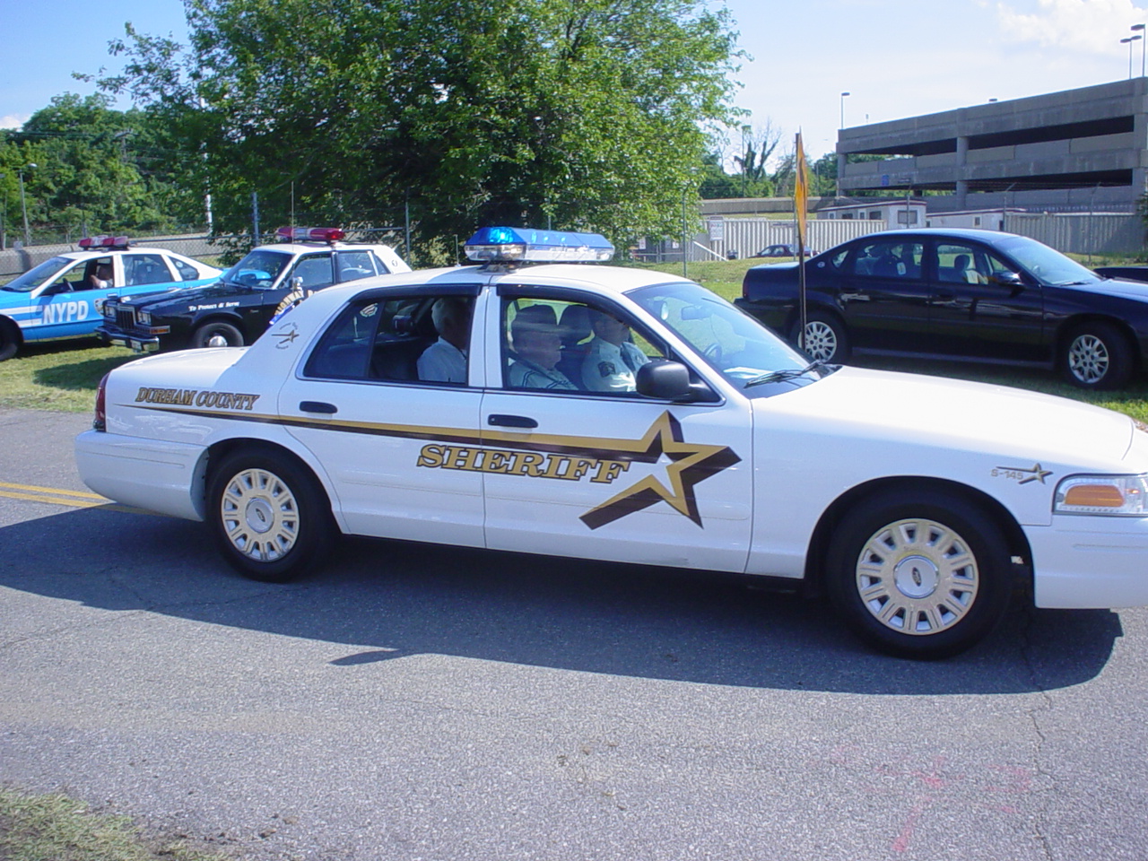 copcar dot com - The home of the American Police Car - Photo Archives