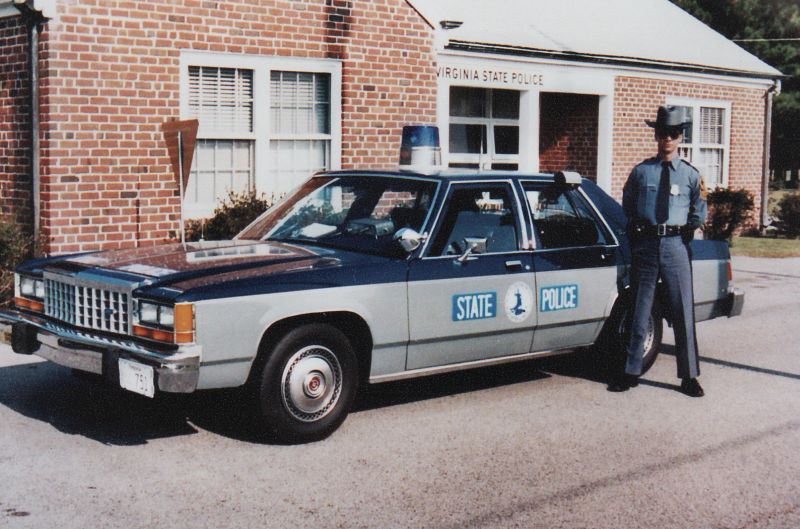 copcar dot com - The home of the American Police Car - Photo Archives