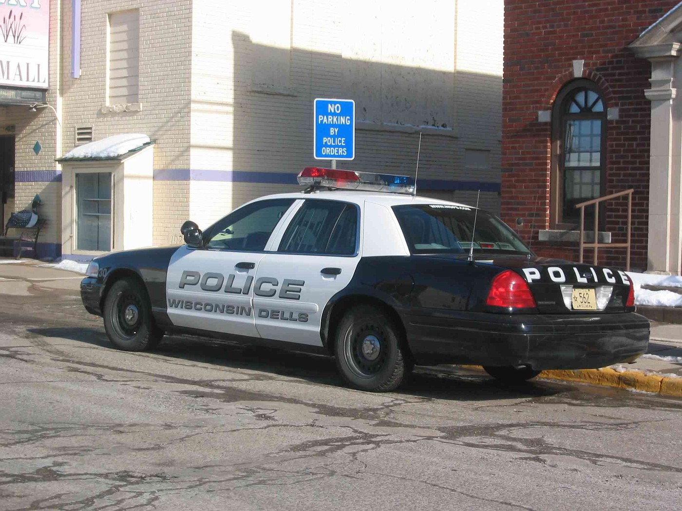 copcar dot com - The home of the American Police Car - Photo Archives