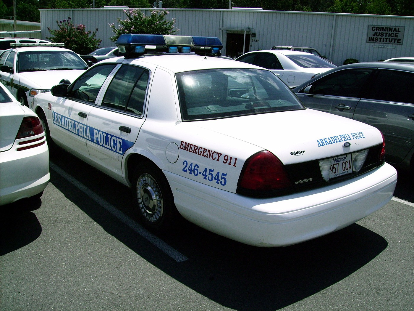 copcar dot com - The home of the American Police Car - Photo Archives