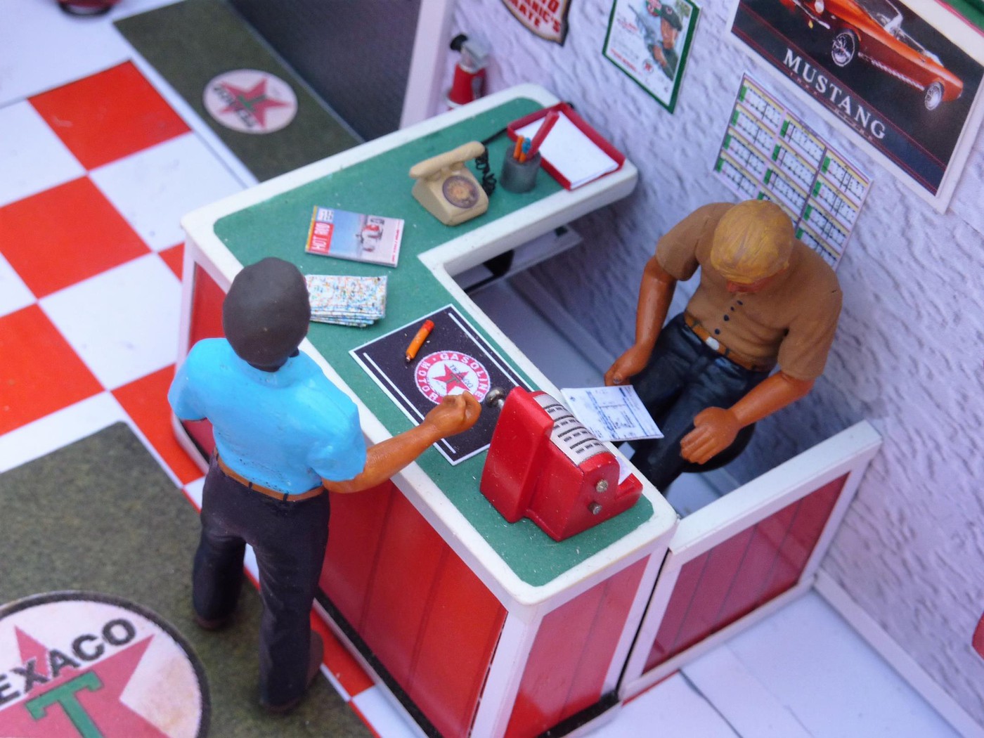 Photo: Station TEXACO photos finales 1 (19).JPG | dioramas album ...