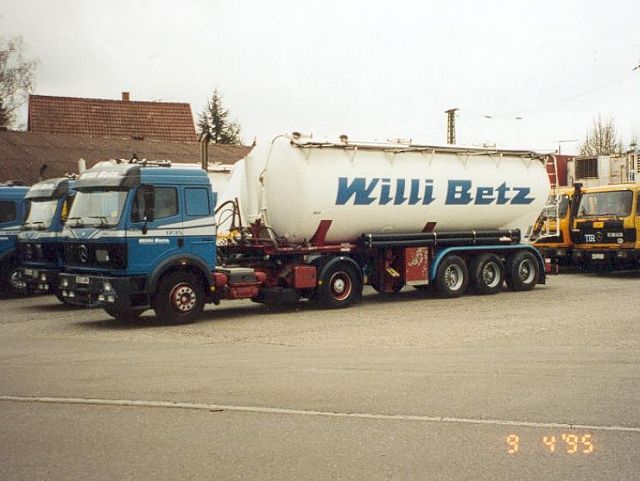 Photo: MB-SK-1735-Betz-Grauer-210705-03 | Willy Betz album | Dutch ...