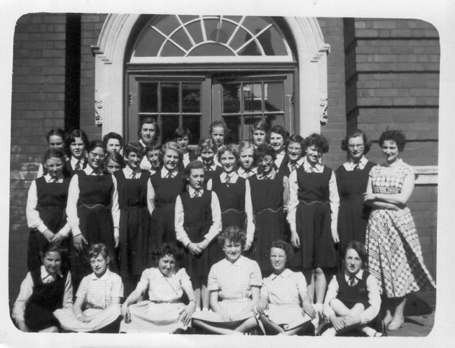 Photo: MR05-MissDavies-classphoto | Class Photos album | Allan Lloyd ...