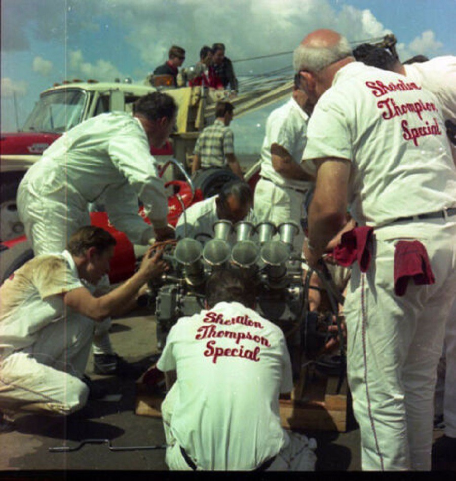 Photo: AJ FOYT Pit Crew | INDY CARS II album | LOUD-PEDAL | Fotki.com ...