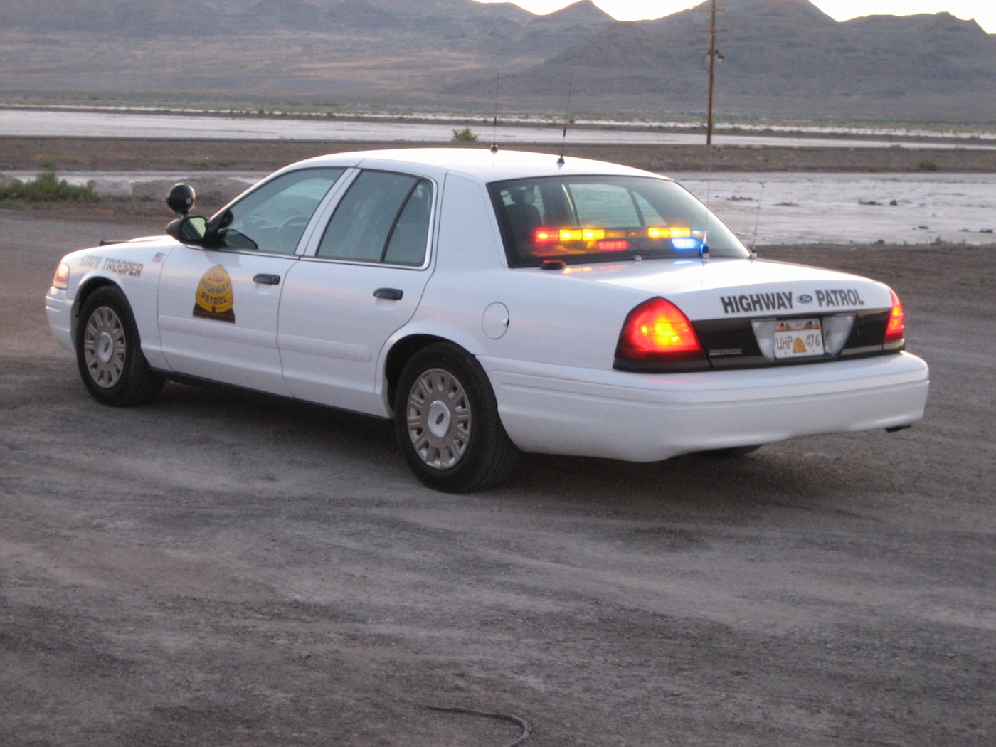 copcar dot com - The home of the American Police Car - Photo Archives