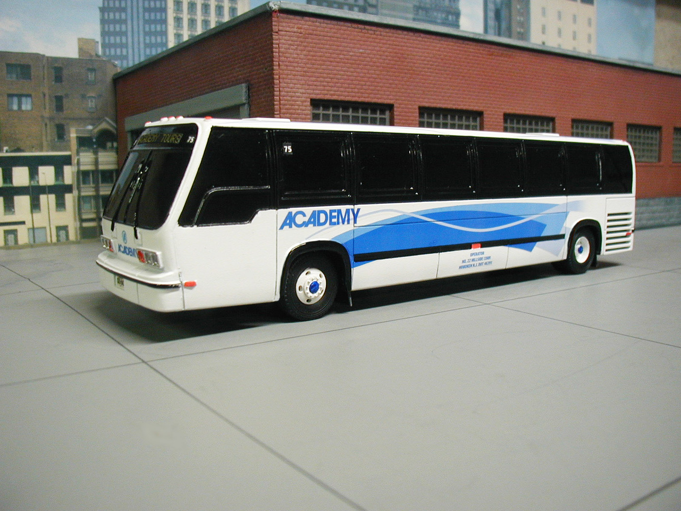 BUS LINES AND CHARTER COMPANIES album | Mackbuses.net Preserving Bus ...