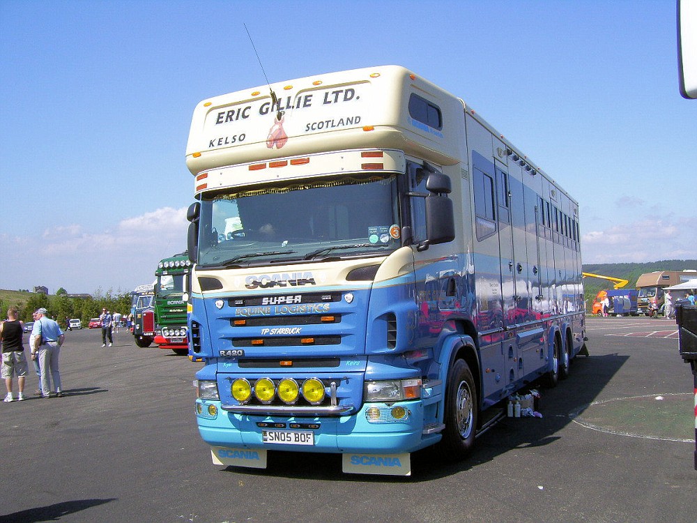 Photo: SN05 BOF Scania R 420 6x2 rigid horse transporter | TruckMania ...