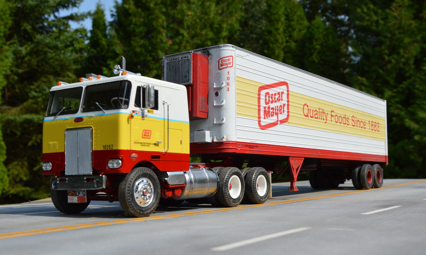 Photo: Oscar Mayer Foods Peterbilt cabover and trailer 9 15 22 | My ...