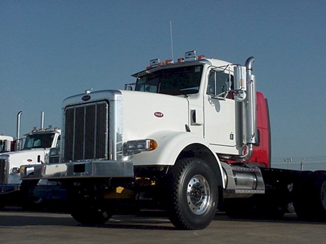 Photo: MorePBPics (10) | My Peterbilt Vacation 2005 album | Mackinac359 ...