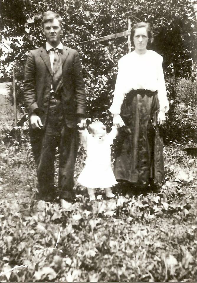 Photo: Samuel Hutson-1896-1972, Richard Hutson-1918-1977 , Ella Young ...