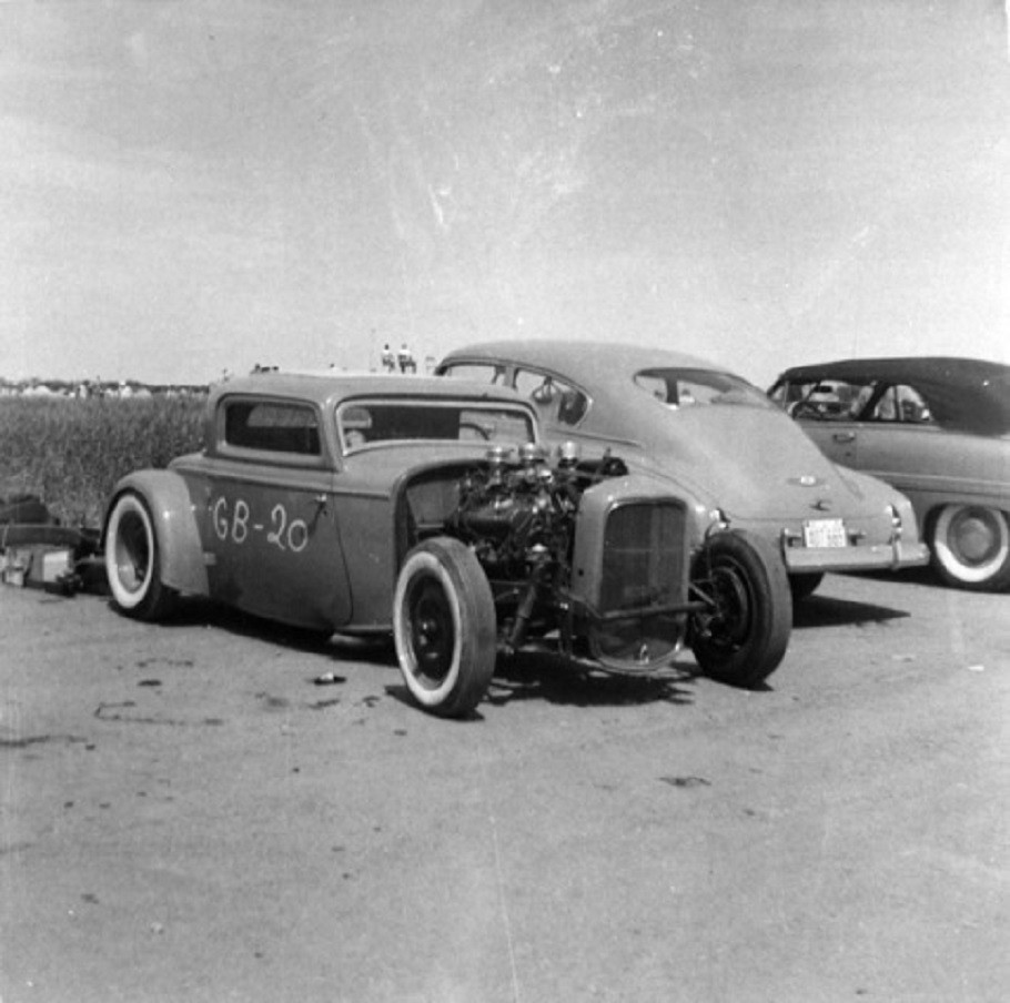 Photo: Chris Ito's (11) | CHRIS ITO'S 3W COUPE album | LOUD-PEDAL ...