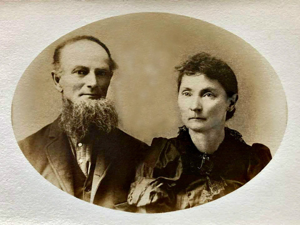 Photo: Walter Thornbury Coss & Hannah Rebecca Butterfield portrait ...