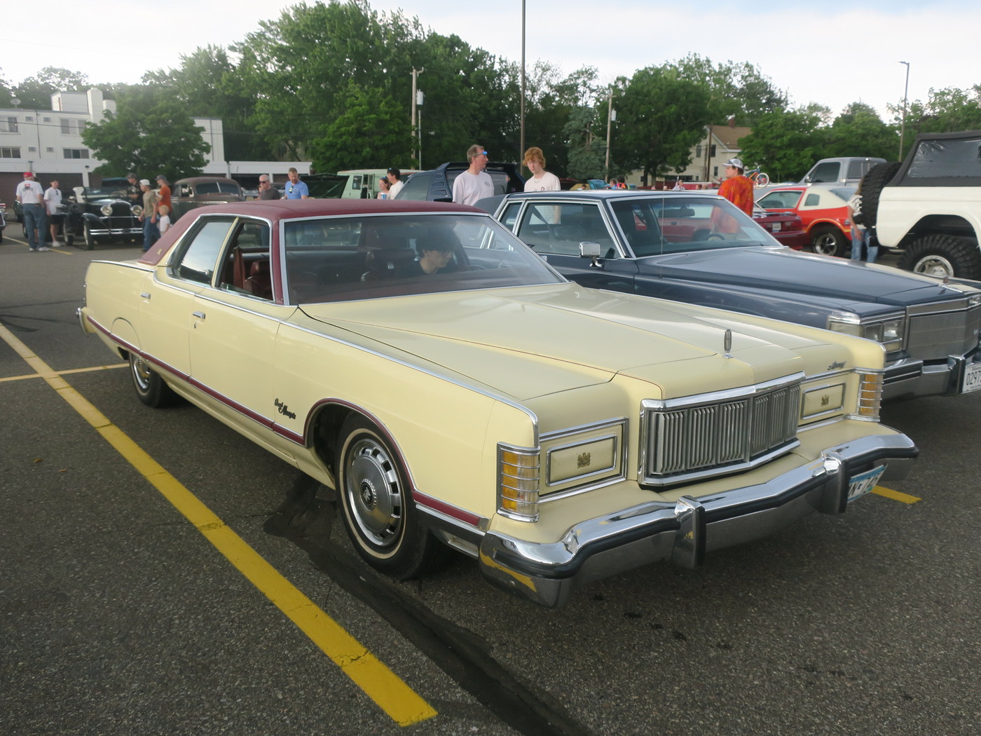 Photo: IMG_7060.JPG | Anoka Cruise Night album | SmallblockAutoPix | Fotki.com, photo and video ...
