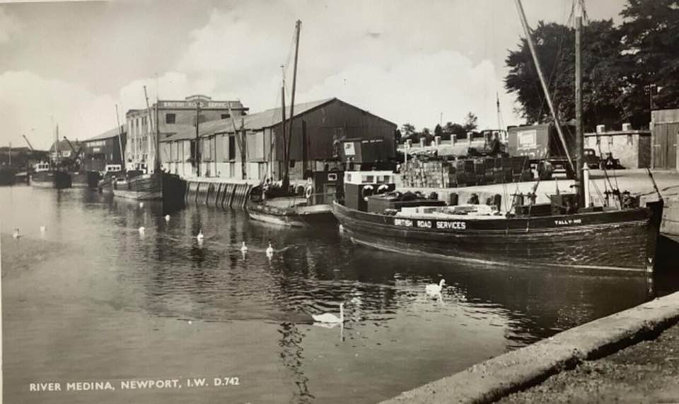 Photo: BRS boat! Did it have a fleet number!? | BRS in England/Wales ...