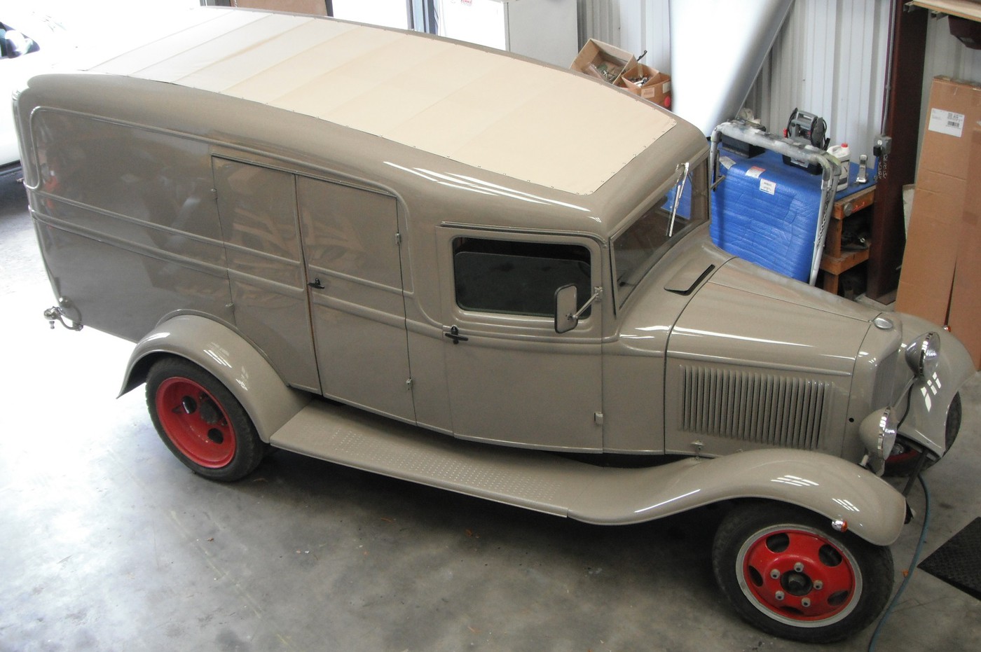 Photo: 1932 Ford panel truck 8 door van (4) | 1932 FORD TRUCKS & PANELS ...