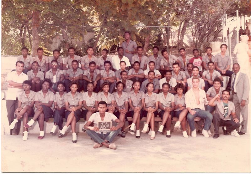 Photo: 1ère A, (1985-86). | Cours Privés Roger Anglade (CPRA). album ...